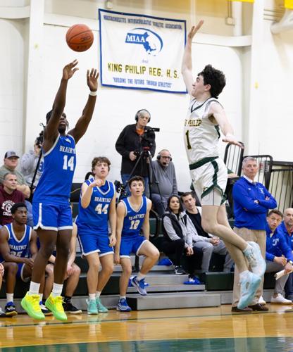 H.S. BOYS BASKETBALL: Kilroy's last-second 3-pointer keeps King Philip ...