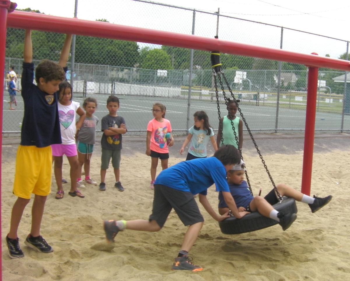 Booth camp off to fun start | Local News | thesunchronicle.com