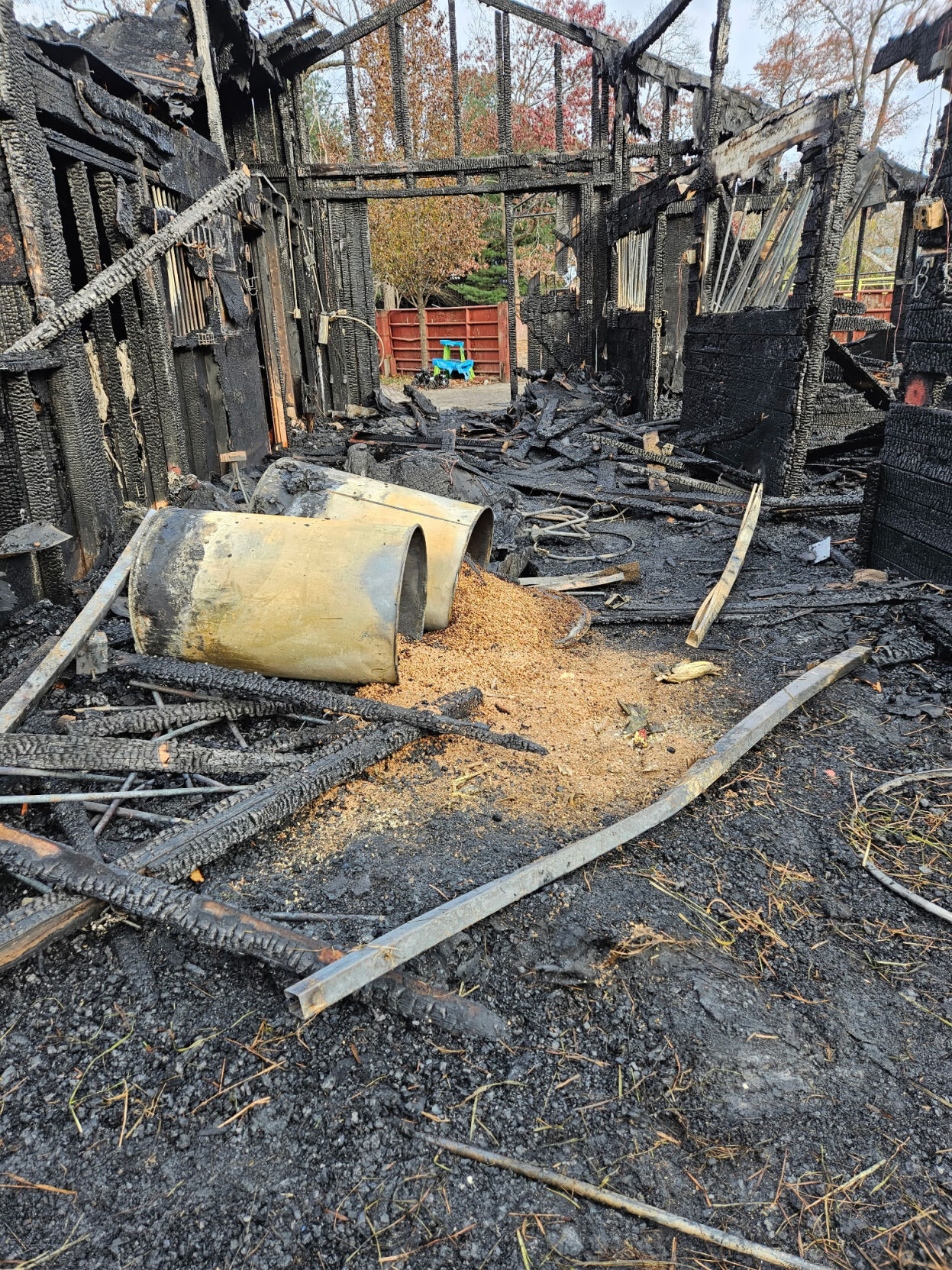 Community turns out to help family after tragic horse barn fire | Local ...