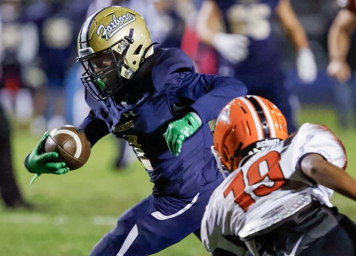 Football: Foxboro High vs. Oliver Ames High | Gallery | thesunchronicle.com