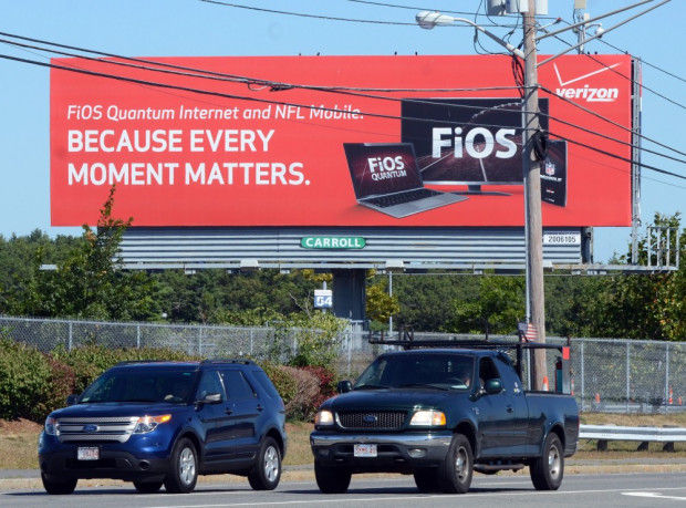 Foxboro to mull new sign bylaw at special town meeting | Local News ...