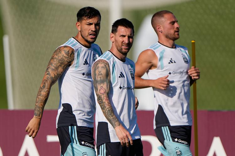 Messi becomes first to score in 7 straight World Cup games while ...