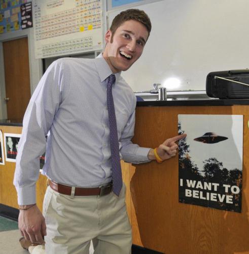 Supernatural splendor: Local fans welcome return of '90s TV hit 'The X ...