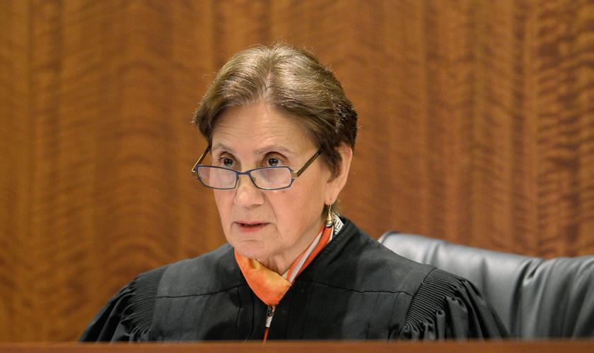 Judge will let jurors see Aaron Hernandez’s trophy case in North ...