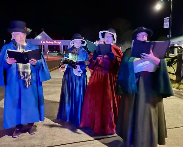Light Uptown draws big crowd to Foxboro Common | Local News ...