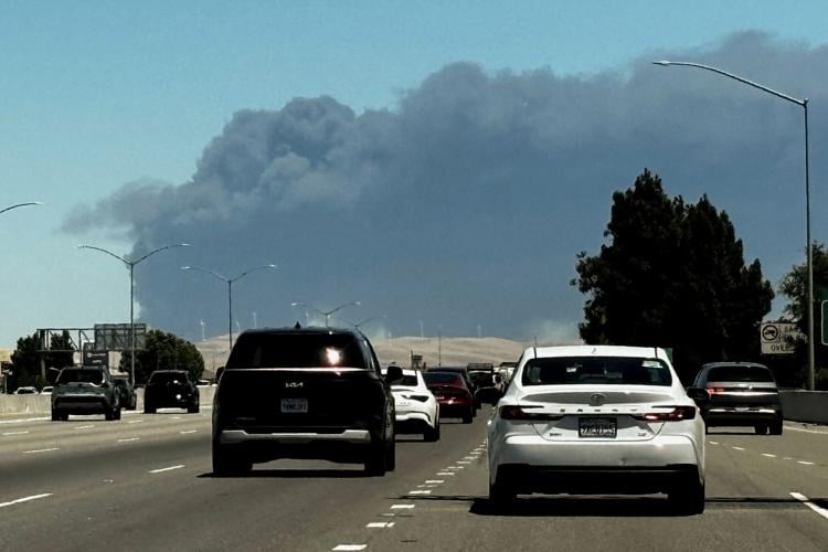 Unhealthy air quality in California city as huge warehouse fire burns ...