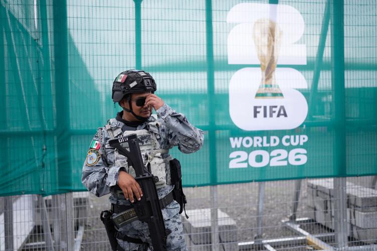 Celebrations clash with social tensions in Mexico on the eve of the ...