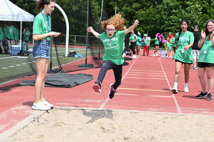 Mansfield schools hold Special Olympics | Local News | thesunchronicle.com