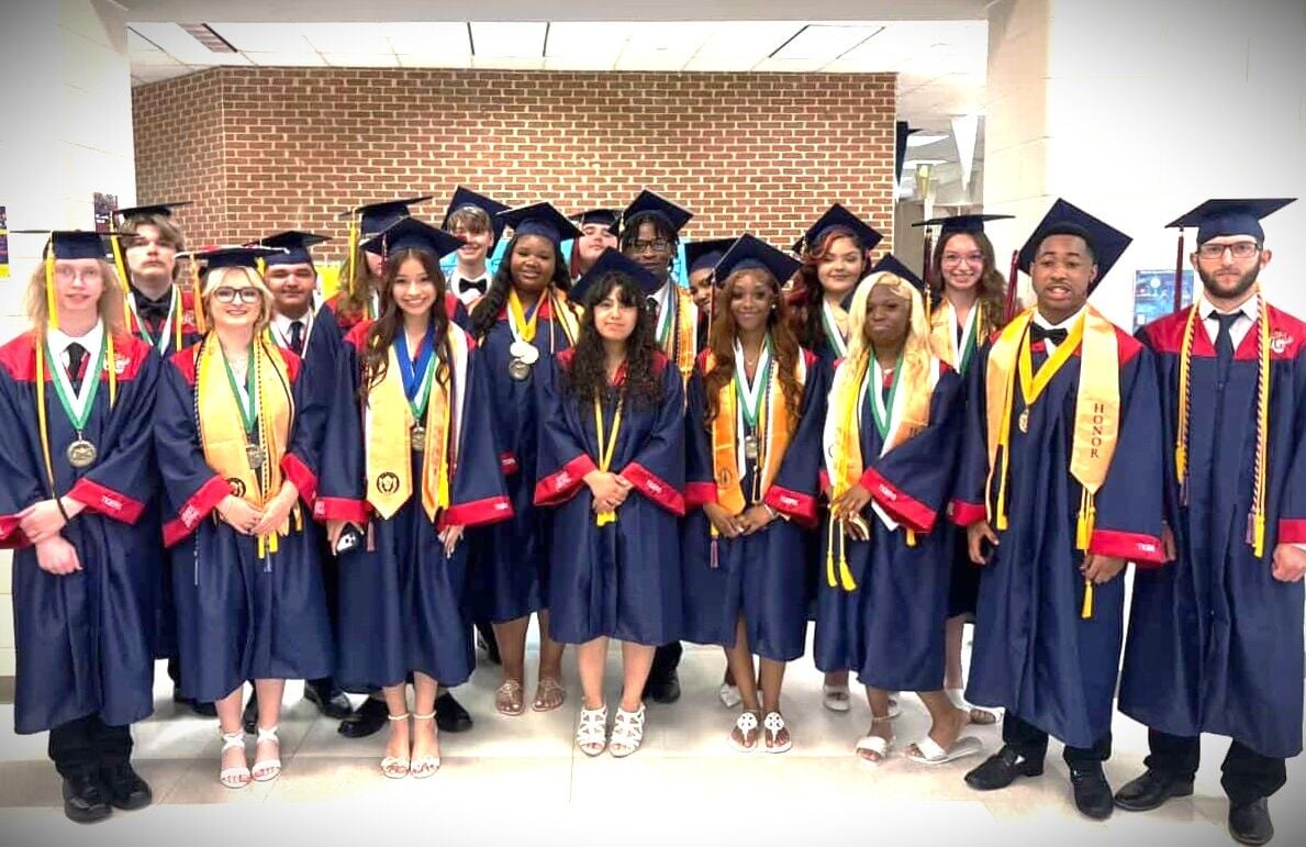 Sussex grads earn double diplomas | Local News | thesussexsurrydispatch.com