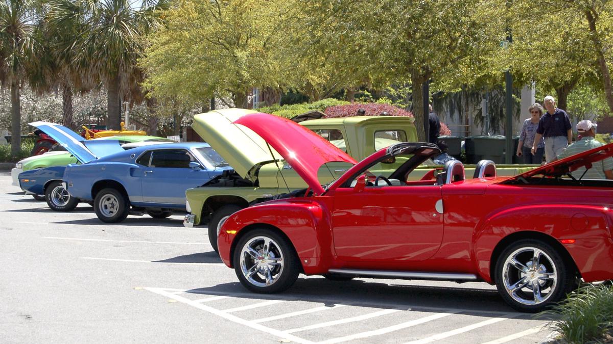 Classic Car Show on the Square April 1