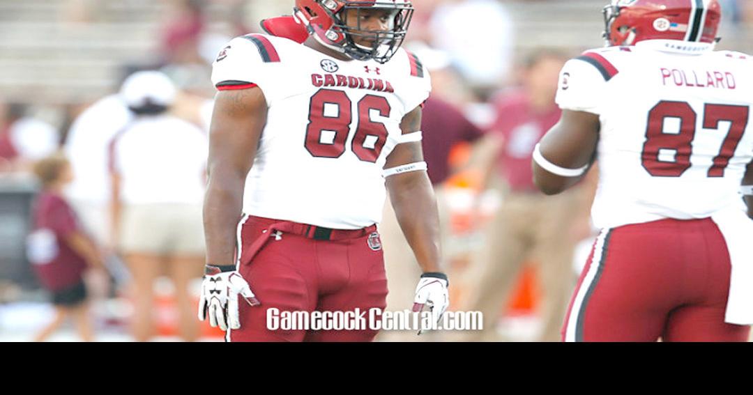 USC’s Tucker giving up football for medical reasons