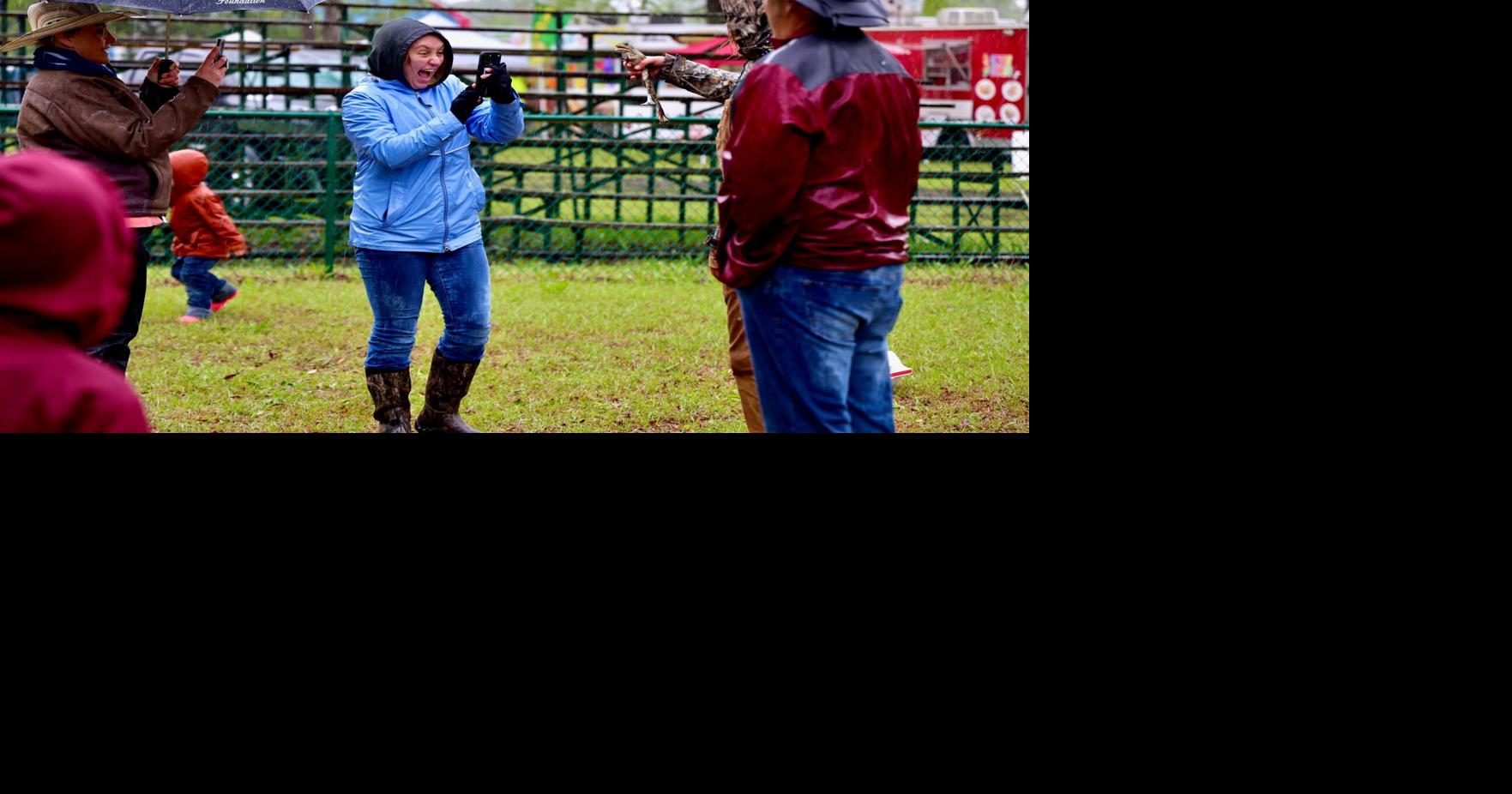 Cold rain can’t stop Springfield’s faithful; frogs jump in contest