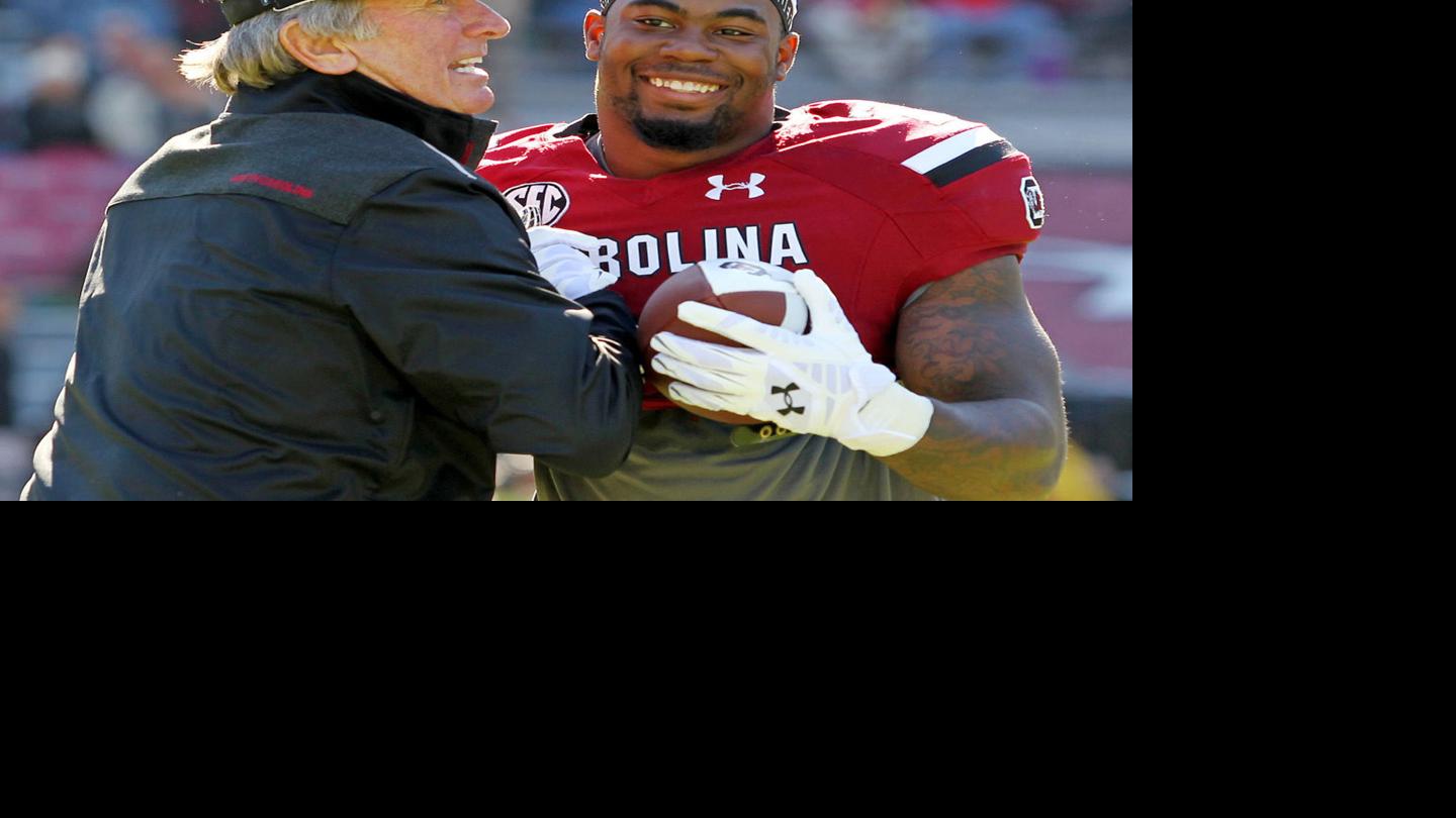 CAROLINA FOOTBALL: Mike Davis taking an active role in program | Local ...