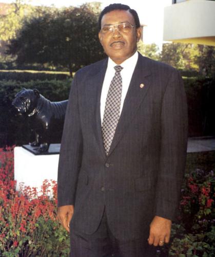 Dr. Albert Smith, 6th president of S.C. State, dies