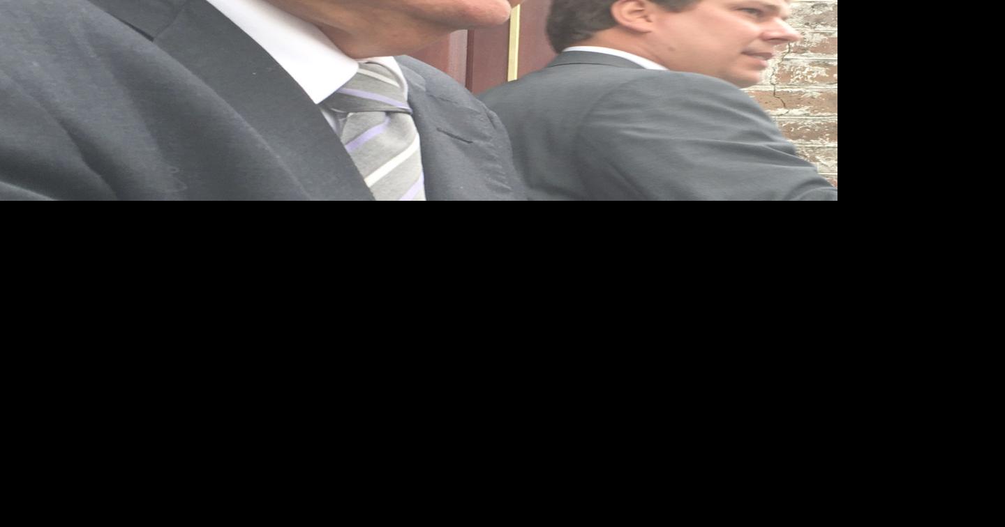 Attorney wins appeal, to be resentenced in hawk case