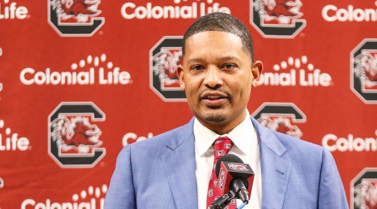 COLLEGE NOTEBOOK: Paris names Rich to basketball staff