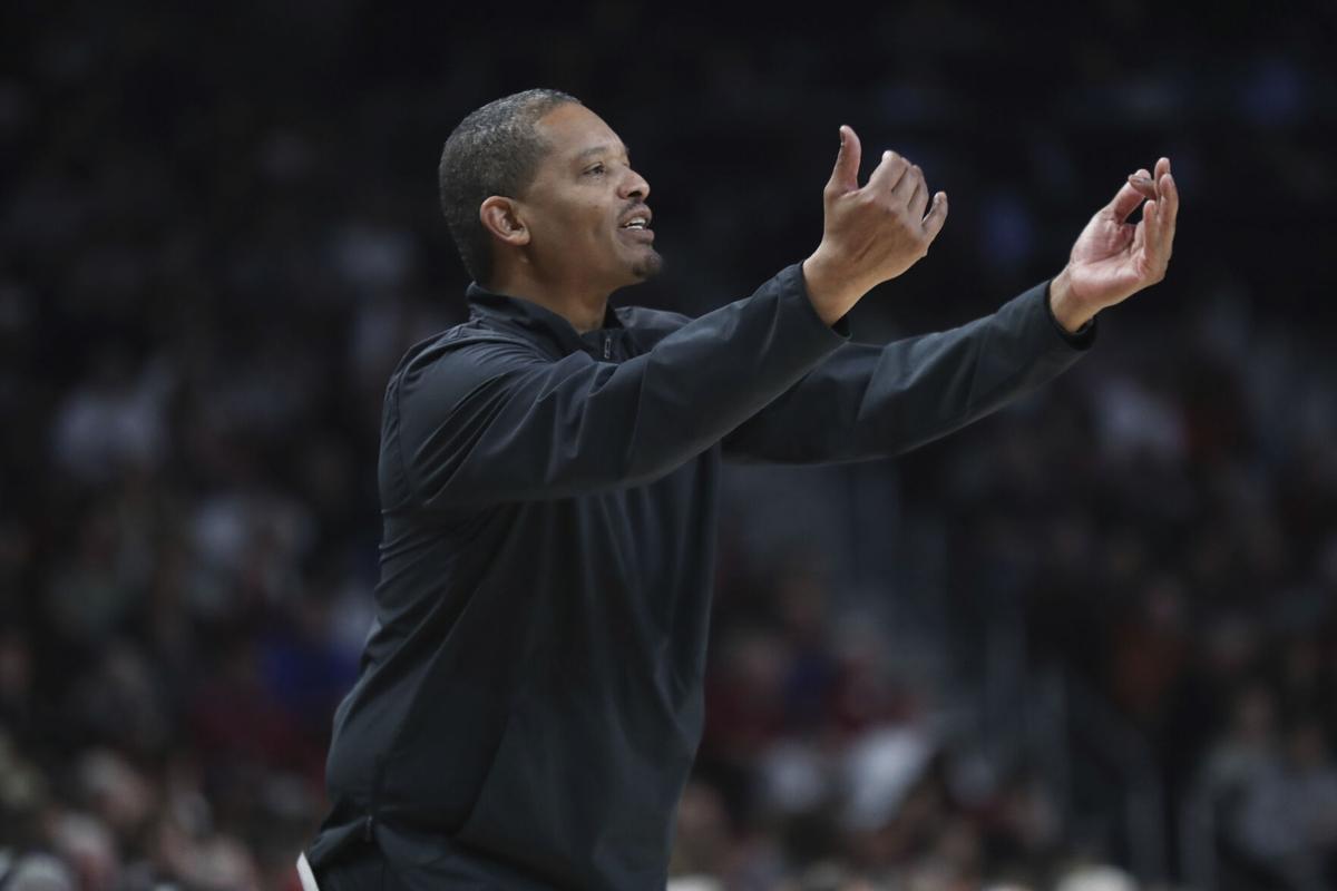 Paris aims to mold Gamecocks into SEC contender