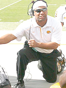 Clowney and a new coach: Adams has demands for star