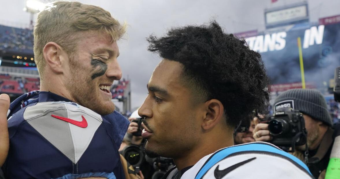 Henry runs for 2 TDs; Titans hold off Panthers, Young 17-10