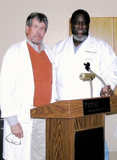 ANOTHER OPTION: Two local OB-GYN surgeons perform total laparoscopic ...