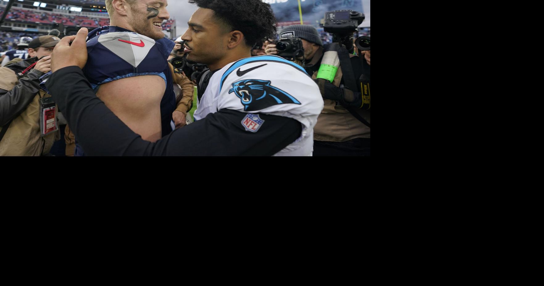 Panthers Titans Football