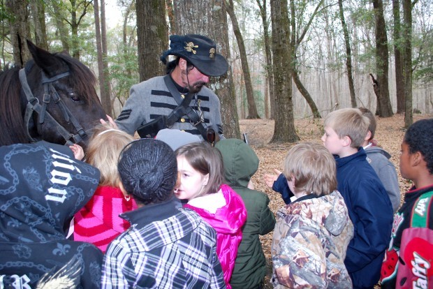 Last stand: Battle for Broxton Bridge reenactment draws hundreds of ...