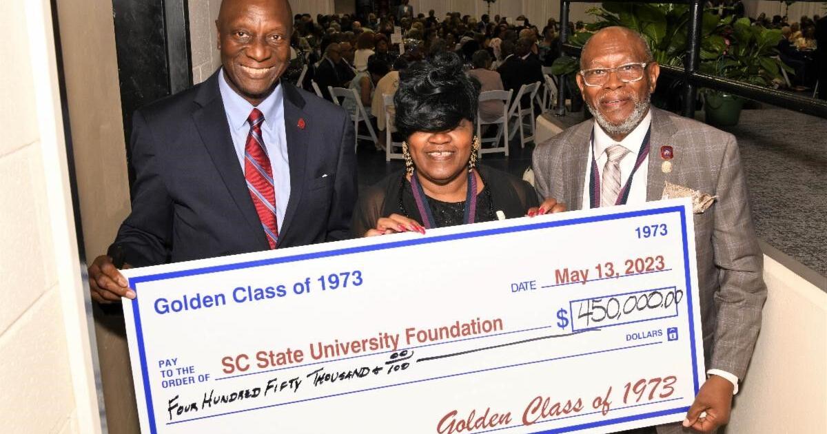 SCSU alumni classes raise record $1.34M at events