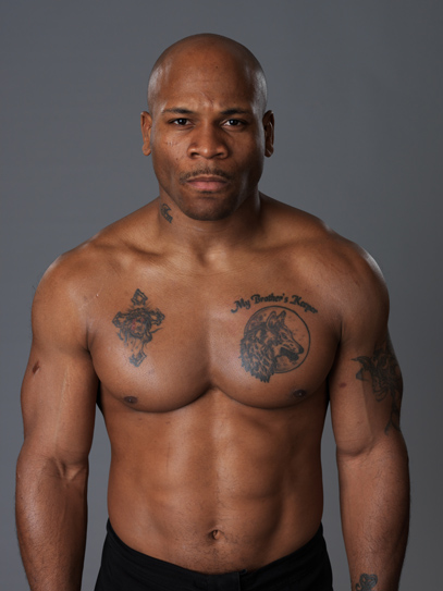 Fight Change: Rodney Wallace to face Phil Davis at UFC 117