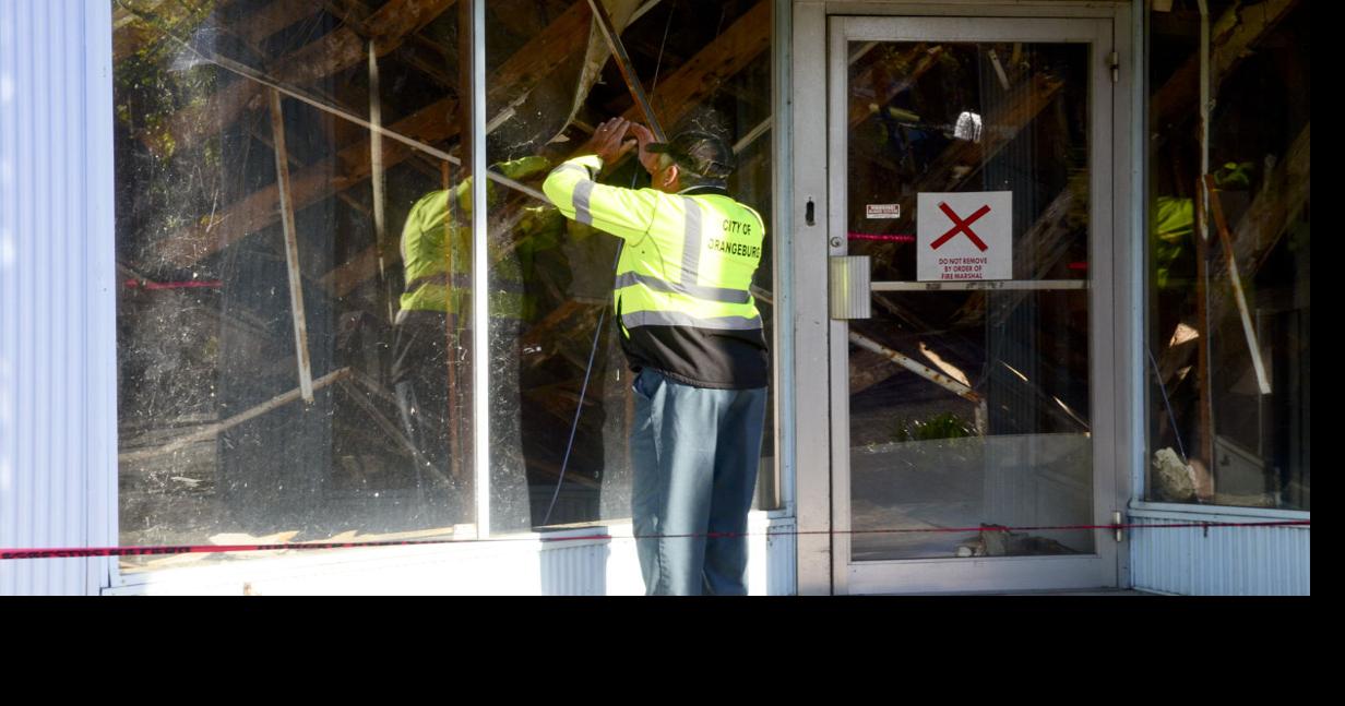 Emart building demolished