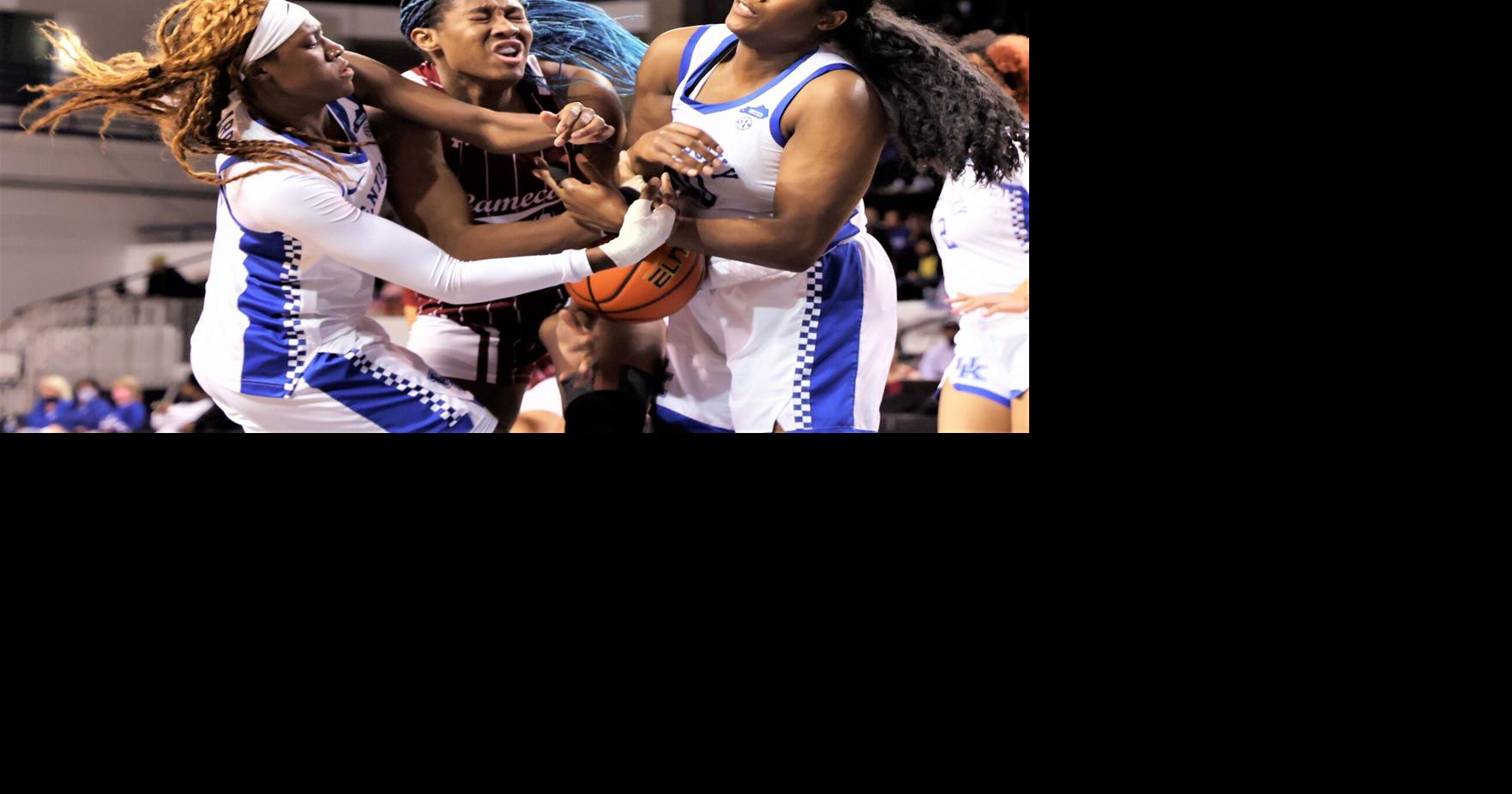 CAROLINA WOMEN: Gamecocks hold off Wildcats