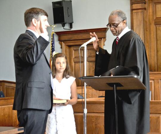 Family Court Judge Randall McGee sworn in