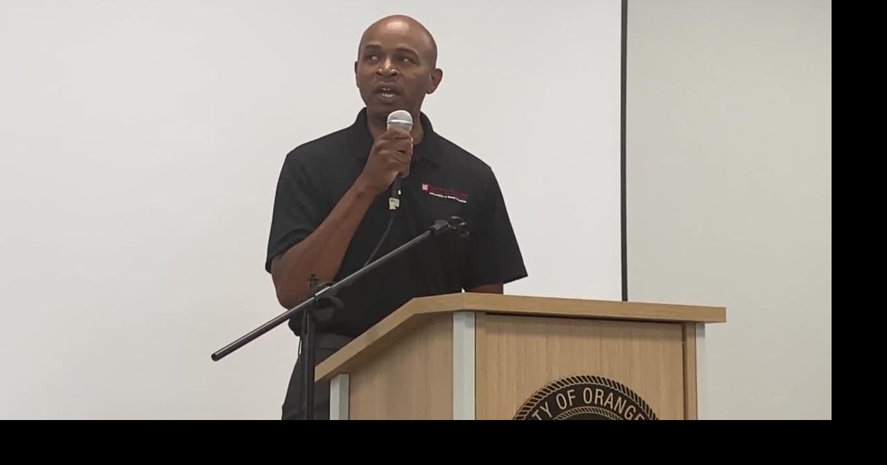 Dr. Bobby Donaldson, of the University of South Carolina's Center for ...