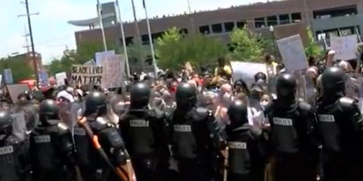 UPDATED: Protests in Columbia and Charleston turn violent | Local ...