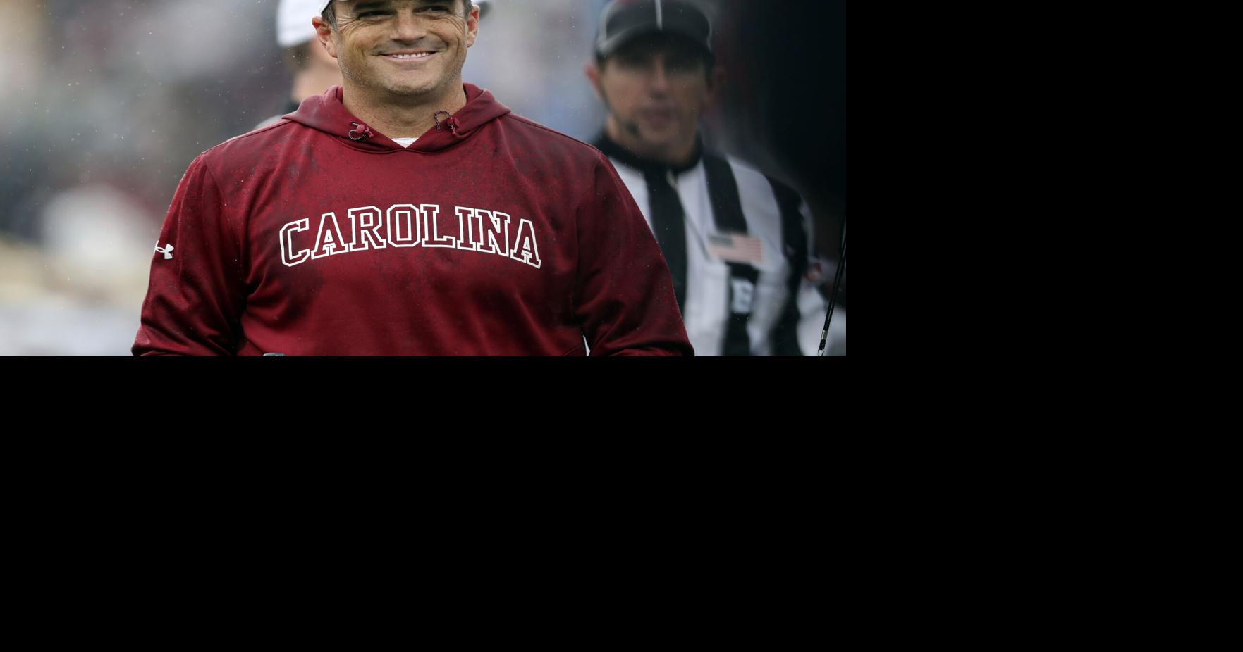 Shane Beamer visits with the Kansas City Chiefs