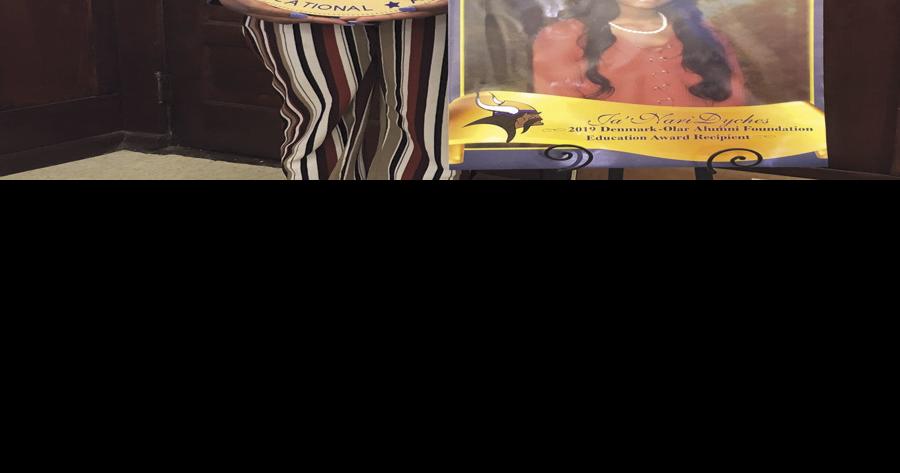 Dyches receives educational award from Denmark-Olar Alumni Foundation