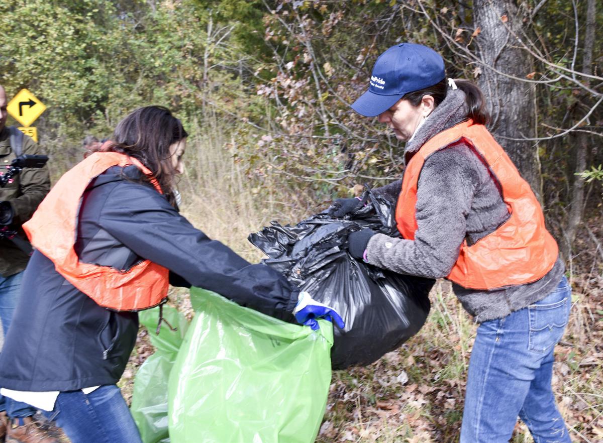 ‘Grab A Bag’ anti-litter campaign kicks off