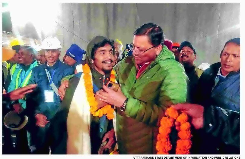 Construction workers rescued