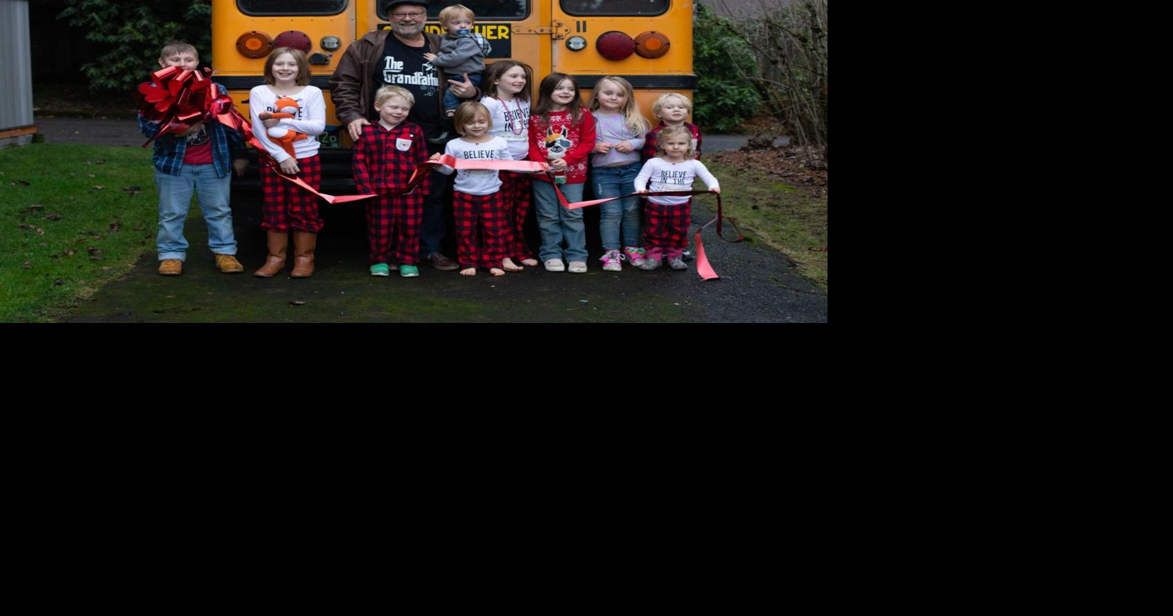 Here comes the Grandfather Express: Oregon man buys bus to take 10 ...
