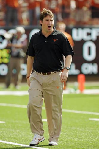 Texas hires ex-Florida and South Carolina coach Will Muschamp as ...