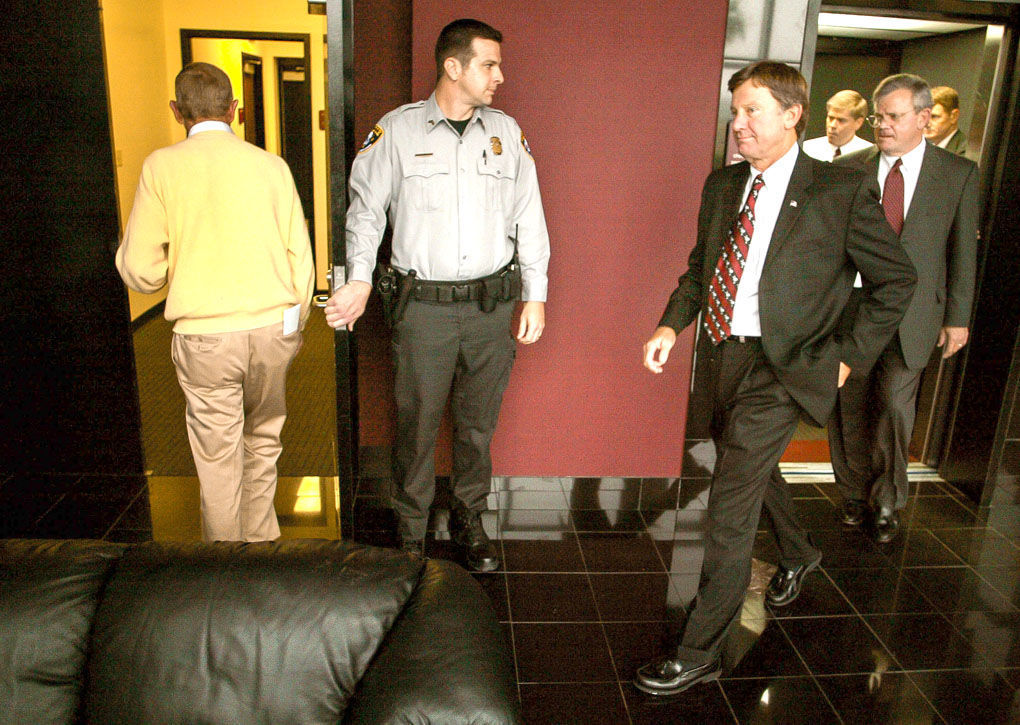 Former Gamecock AD Mike McGee passes away