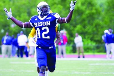 Former D-O star Carter hopes for shot at NFL