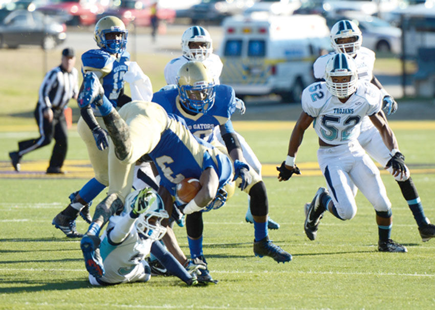 SENIORS AT THE TOP OF THEIR GAME: H-K-T's Walter Edwards finds way to ...