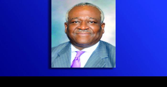 Trustee: Elzey not providing info on finances; others disagree