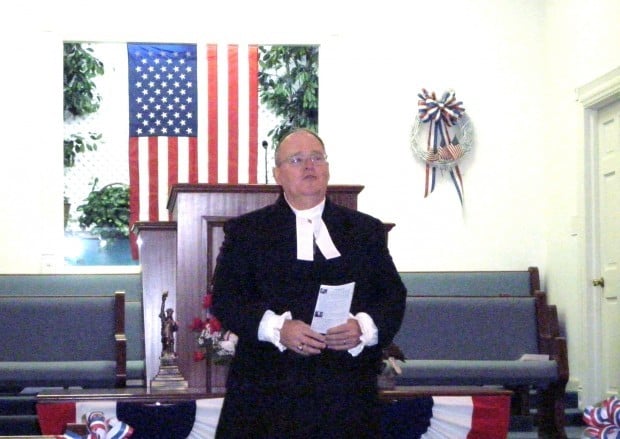 Pastor portrays patriot during special service