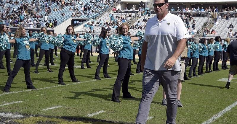 Boselli carries memories of late father into Hall of Fame