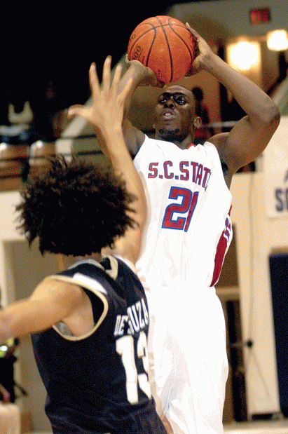 Bulldogs hold off Vandals, 66-59