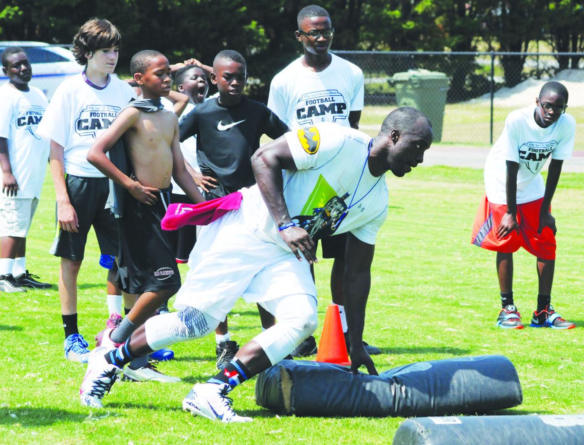 CLEMSON FOOTBALL: Ricky Sapp returning to Tigers as coach
