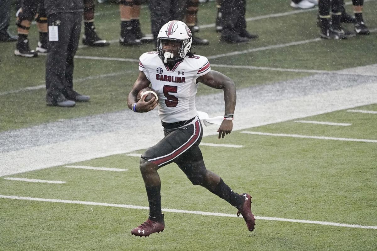 CAROLINA FOOTBALL: Joyner shows what his talent can do