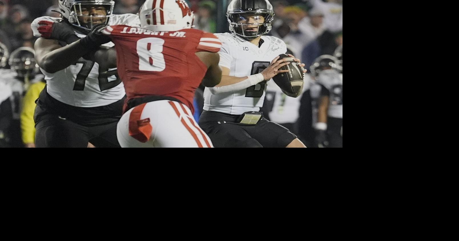 Oregon unanimously voted No .1 in AP Poll