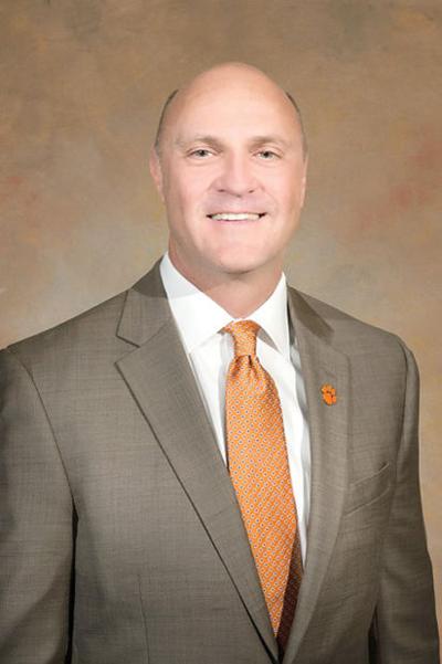 New Clemson president to be installed at commencement